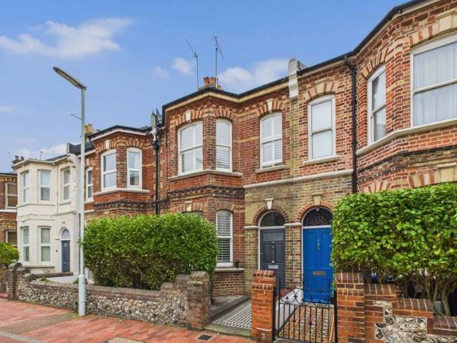 3 Bedroom Terraced House