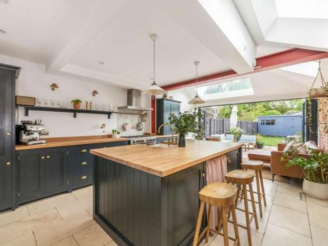 3 Bedroom Terraced House