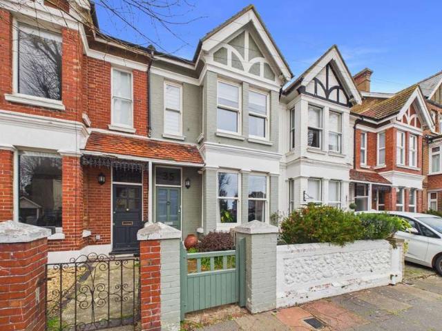 3 Bedroom Terraced House