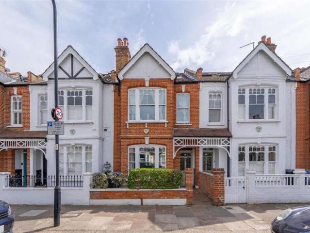 3 Bedroom Terraced House