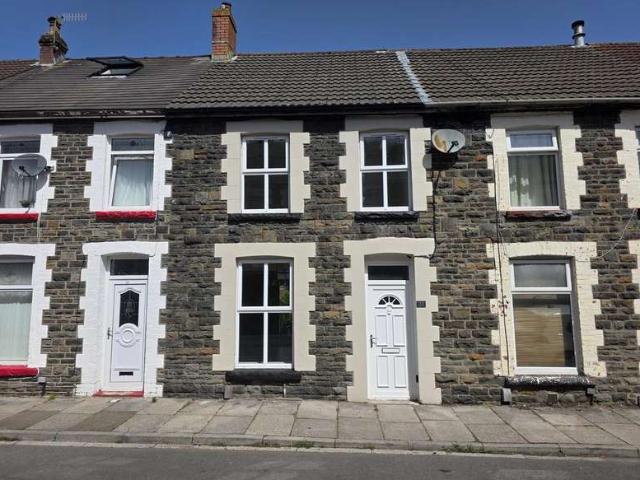 3 Bedroom Terraced House