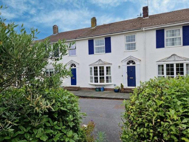 3 Bedroom Terraced House