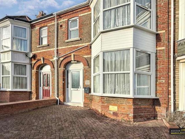3 Bedroom Terraced House