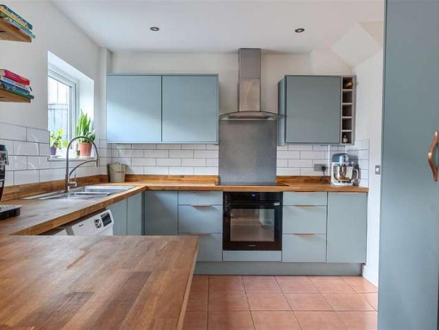 3 Bedroom Terraced House