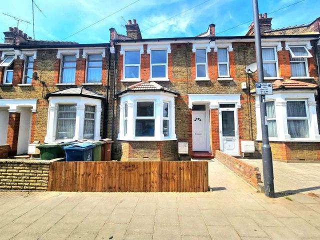3 Bedroom Terraced House
