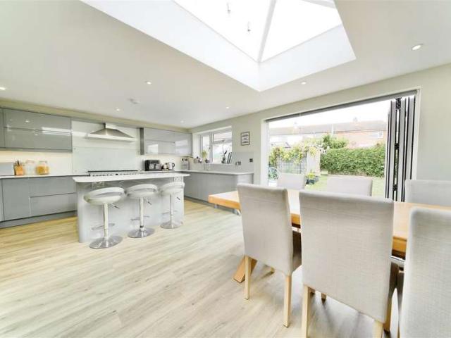 3 Bedroom Terraced House