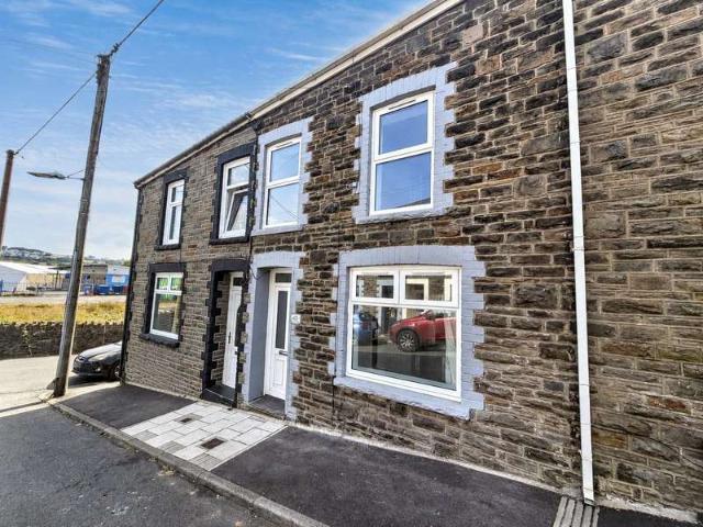 3 Bedroom Terraced House
