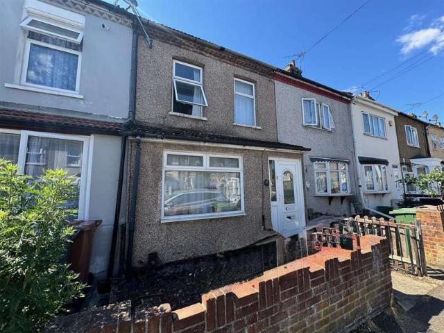 3 Bedroom Terraced House
