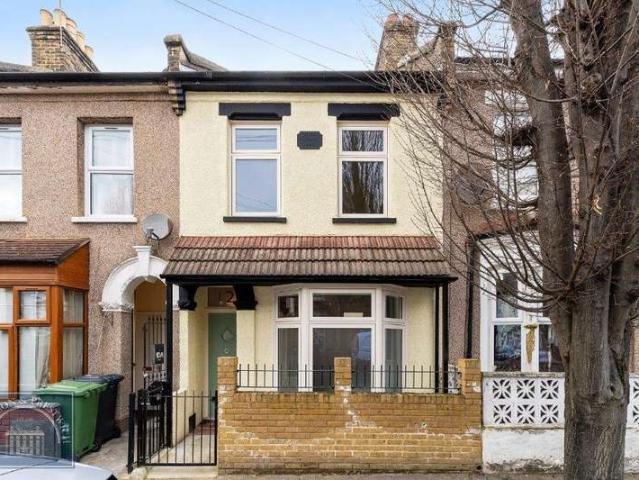 3 Bedroom Terraced House