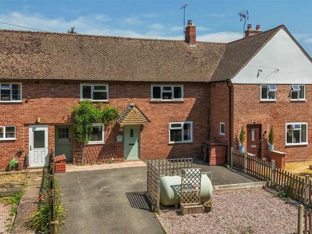 3 Bedroom Terraced House