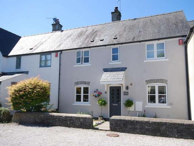 3 Bedroom Terraced House