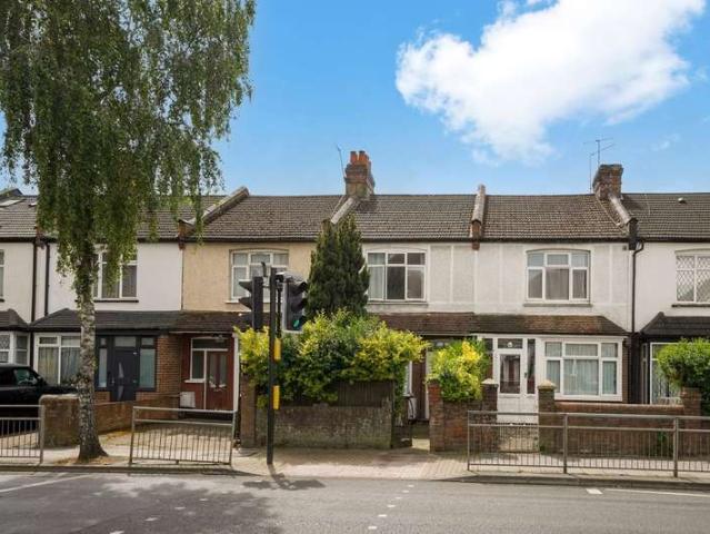3 Bedroom Terraced House