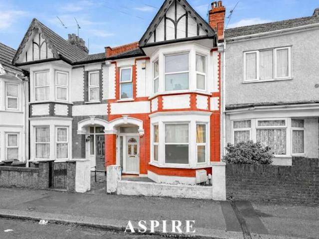 3 Bedroom Terraced House