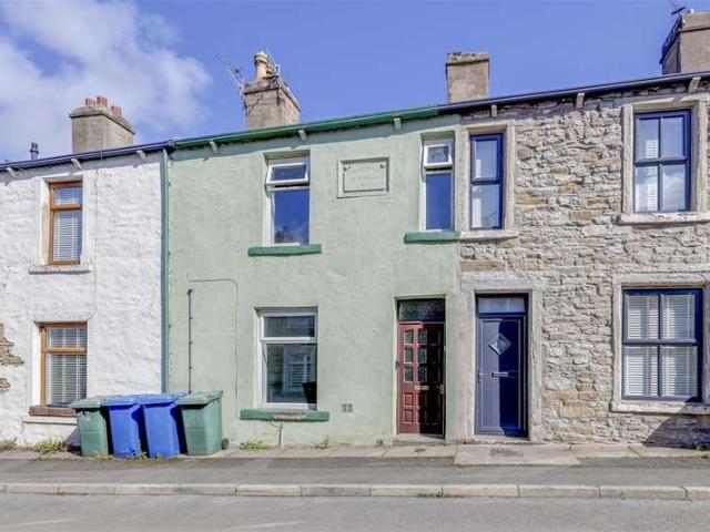 3 Bedroom Terraced House