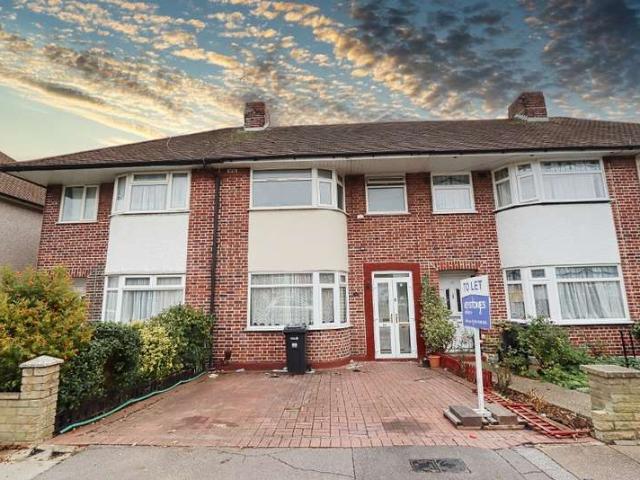 3 Bedroom Terraced House