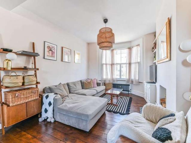 3 Bedroom Terraced House