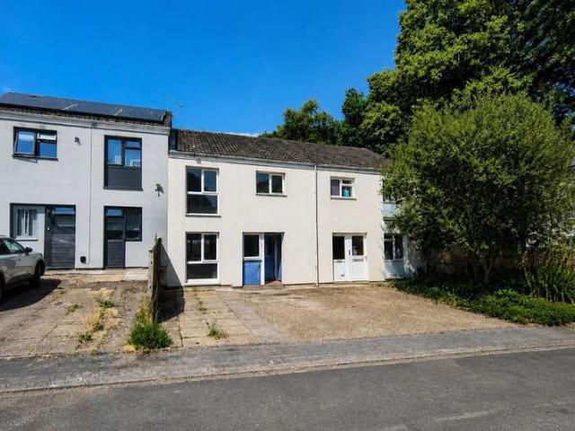 3 Bedroom Terraced House