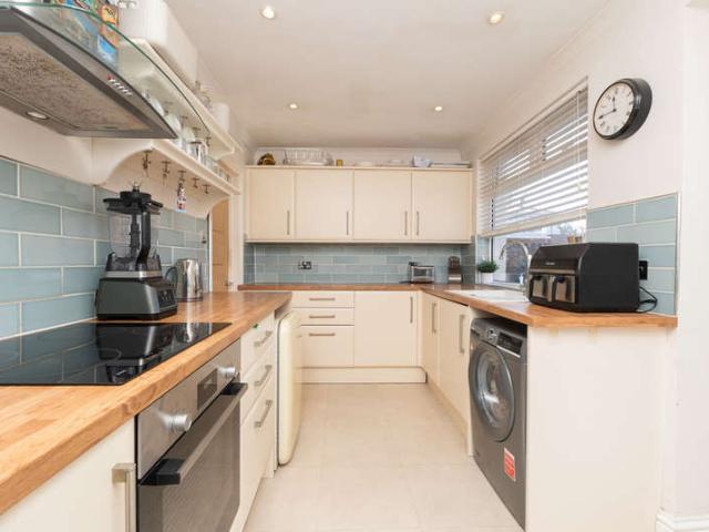 3 Bedroom Terraced House