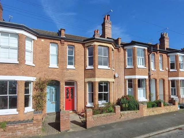 3 Bedroom Terraced House