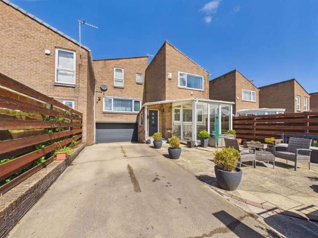 3 Bedroom Terraced House