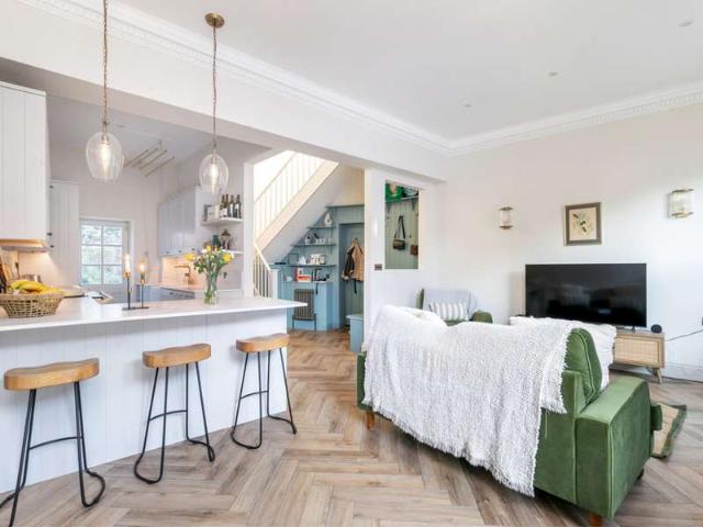 1 Bedroom Flat