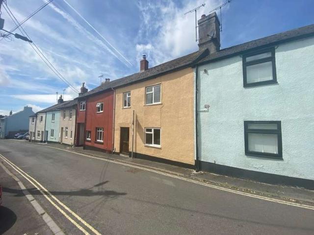 3 Bedroom Terraced House