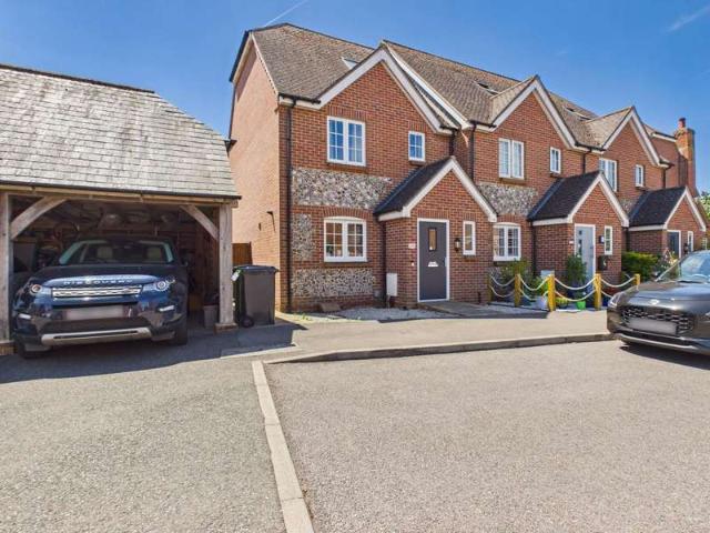 3 Bedroom Terraced House