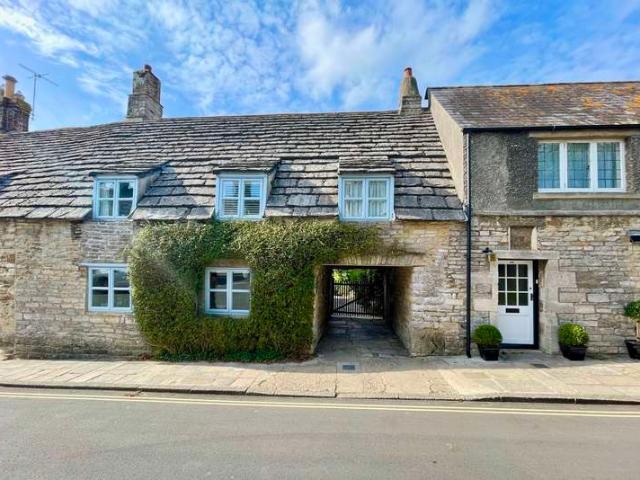 3 Bedroom Terraced House