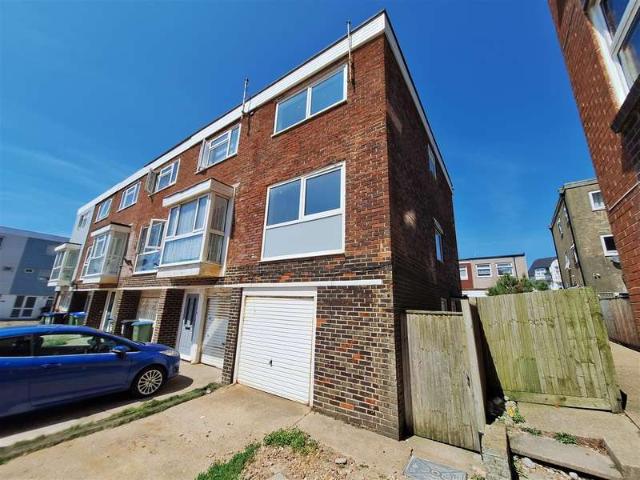 3 Bedroom Terraced House
