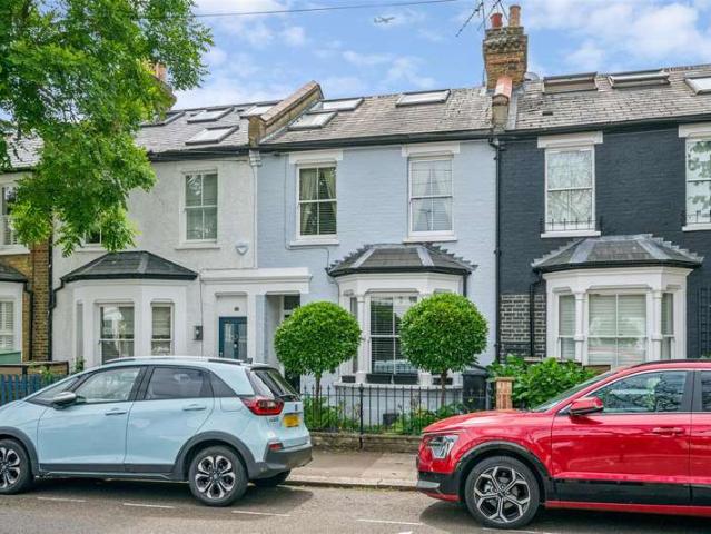 3 Bedroom Terraced House