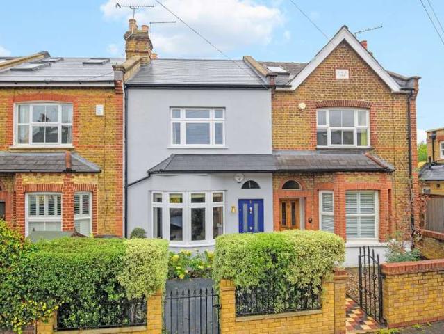 3 Bedroom Terraced House