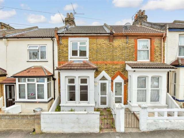 3 Bedroom Terraced House
