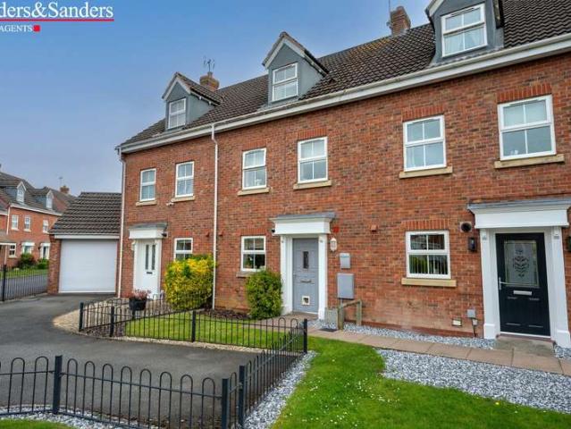 3 Bedroom Terraced House