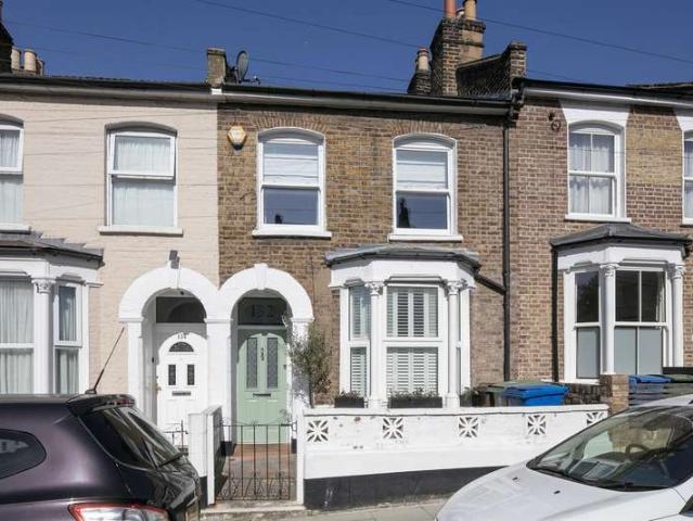 3 Bedroom Terraced House