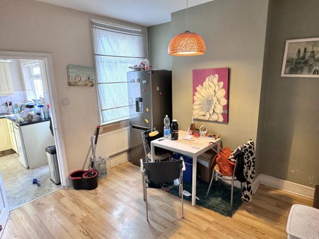 3 bedroom Terraced House