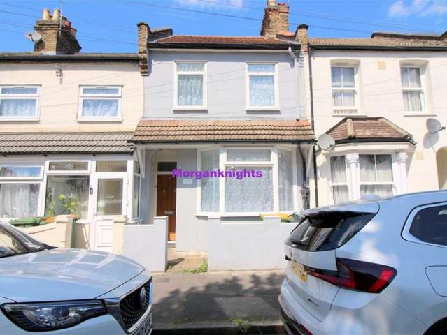 3 Bedroom Terraced House