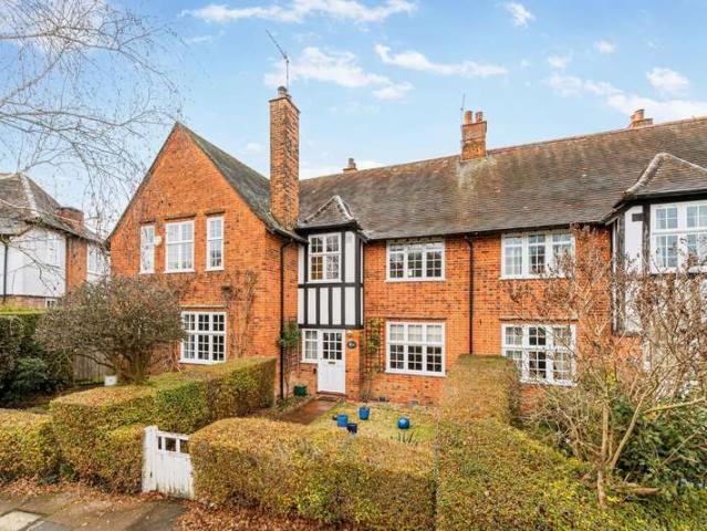 3 Bedroom Terraced House