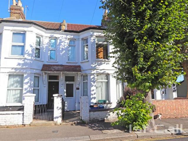 3 Bedroom Terraced House