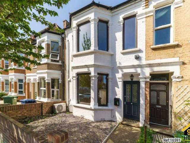 3 Bedroom Terraced House
