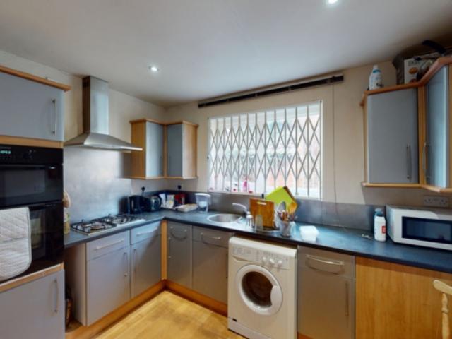 3 bedroom terraced house for rent in 3 57 Burford Road, Forest Fields, Nottingham, NG7 6BB, NG7