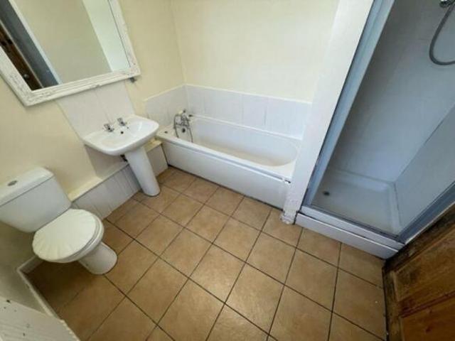 3 bedroom terraced house for rent in 3 Bedroom house to rent, Guppy Street, Robourne, SN2