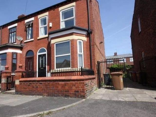 3 bedroom terraced house for rent in 37 Townsend Road Swinton Manchester M27 6ED M27