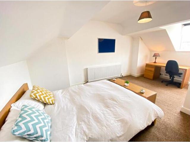 3 bedroom terraced house for rent in 43 Langdon Street, S11