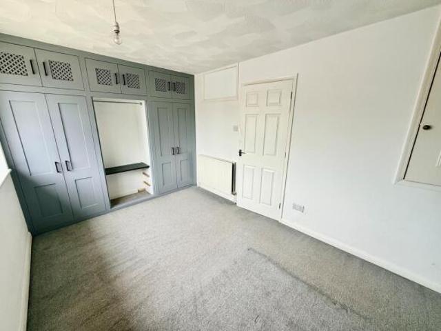 3 bedroom terraced house for rent in Cotswold Road, Salvington, Worthing, West Sussex, BN13