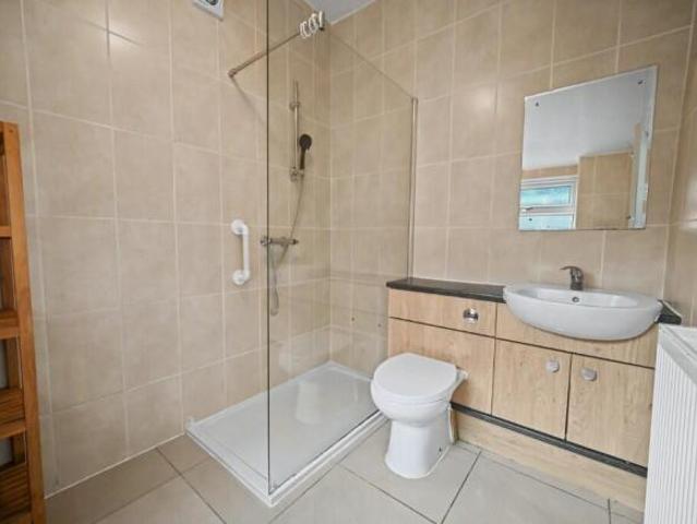 3 bedroom terraced house for rent in Court Road, Wolverhampton, West Midlands, WV6