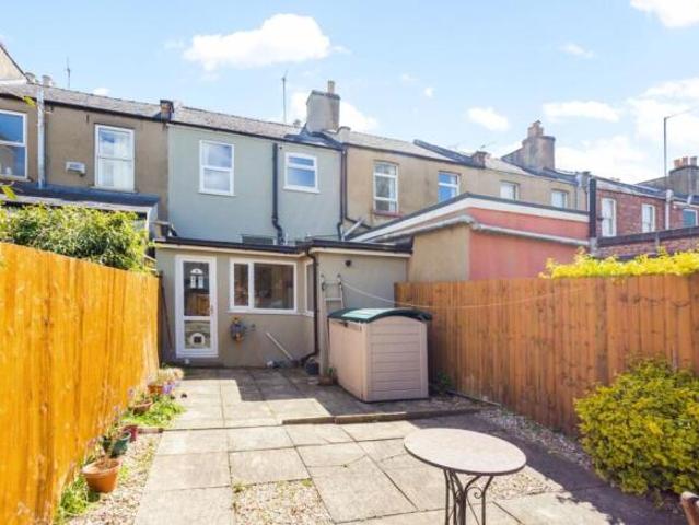 3 bedroom terraced house for rent in Courtenay Street Cheltenham GL50