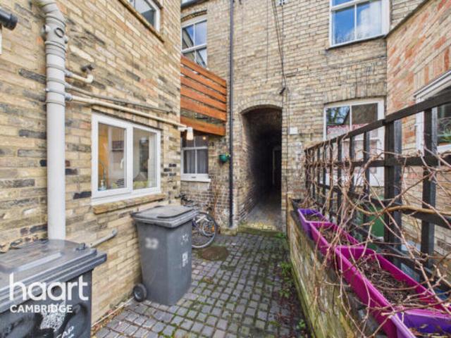 3 bedroom terraced house for rent in Covent Garden, Cambridge, CB1