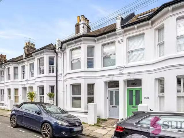 3 bedroom terraced house for rent in Coventry Street, Brighton.