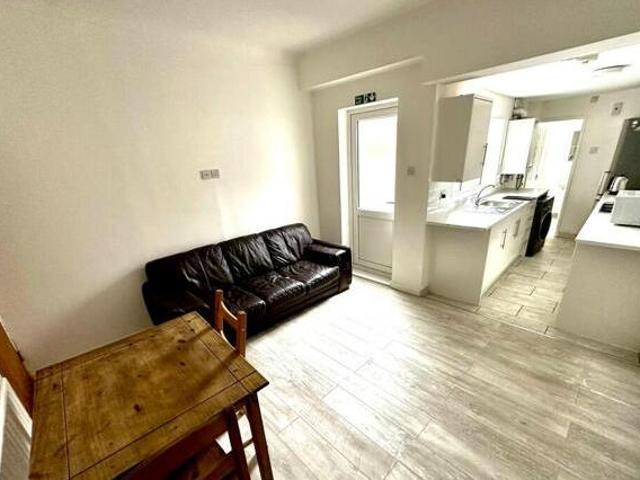 3 Bedroom Terraced House For Rent In Coventry, West Midlands