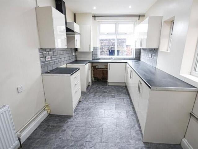 3 bedroom terraced house for rent in Cowesby Street, Manchester, M14